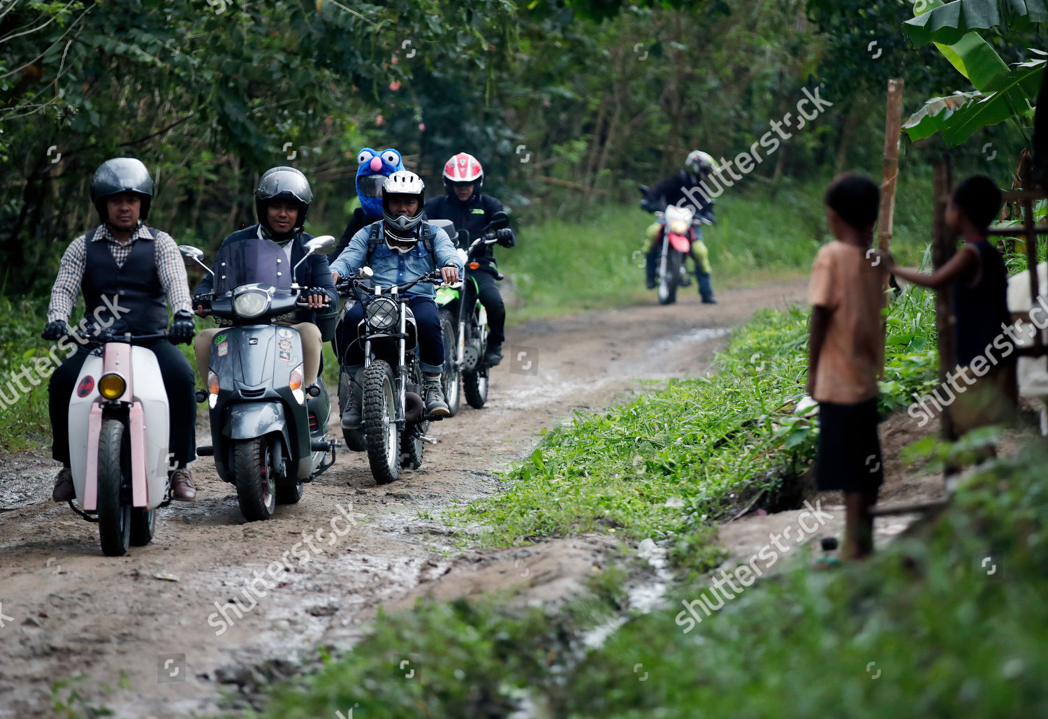 Filipino Children View Motorcycle Riders Wearing Editorial Stock Photo ...