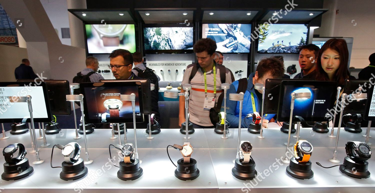 People Look Watches Garmin Display On Editorial Stock Photo - Stock ...
