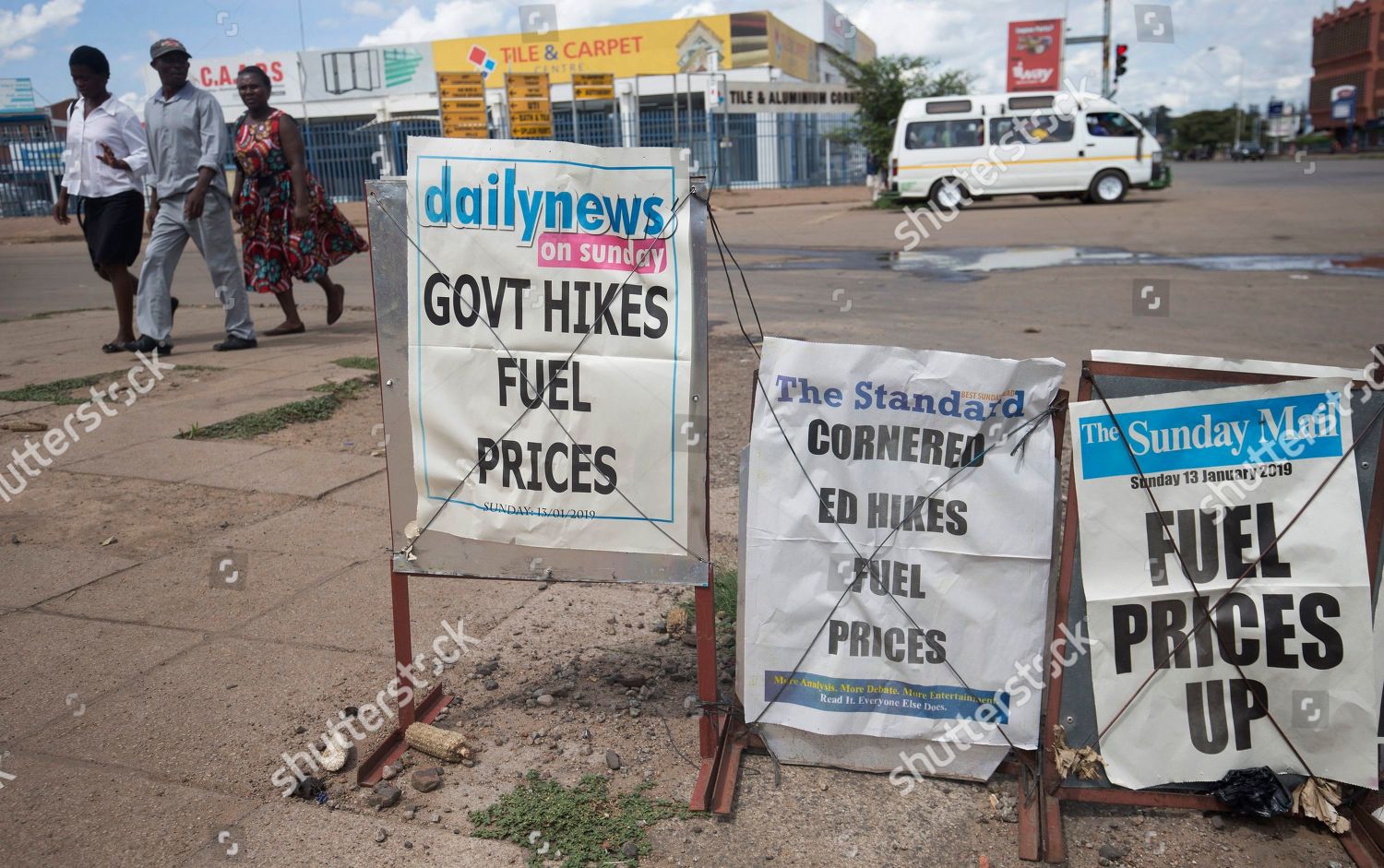 Members Public Walk Past Newspaper Placards Editorial Stock Photo ...