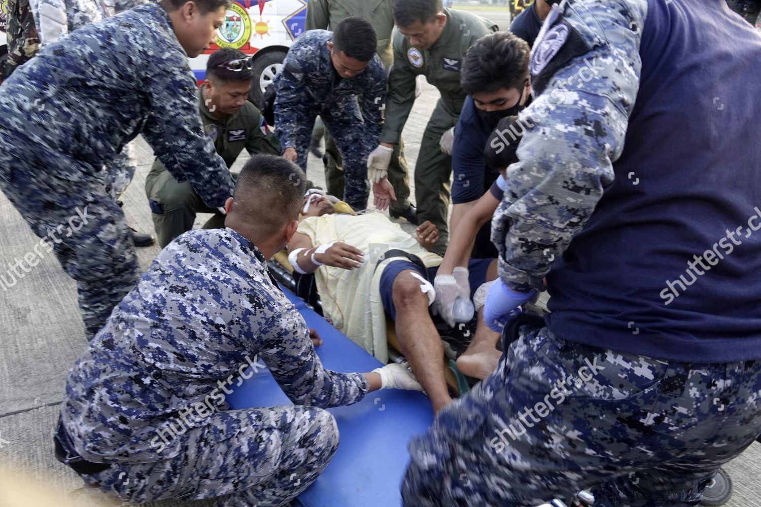 Philippine Coast Guard Pcg Personnel Assist Editorial Stock Photo ...