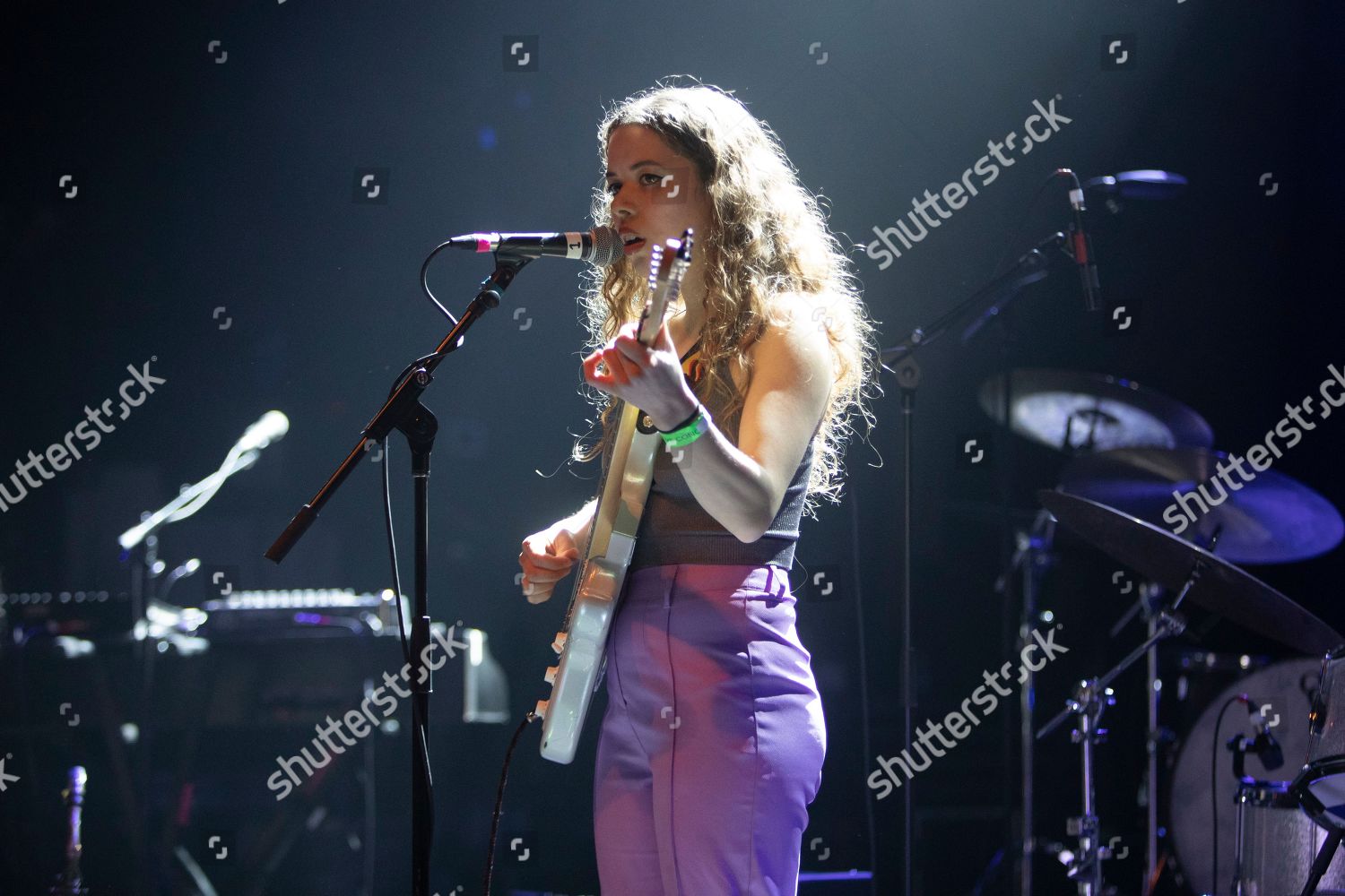 Nilufer Yanya Editorial Stock Photo - Stock Image | Shutterstock Nilufer Yanya Editorial Stock Photo - Stock Image | Shutterstock