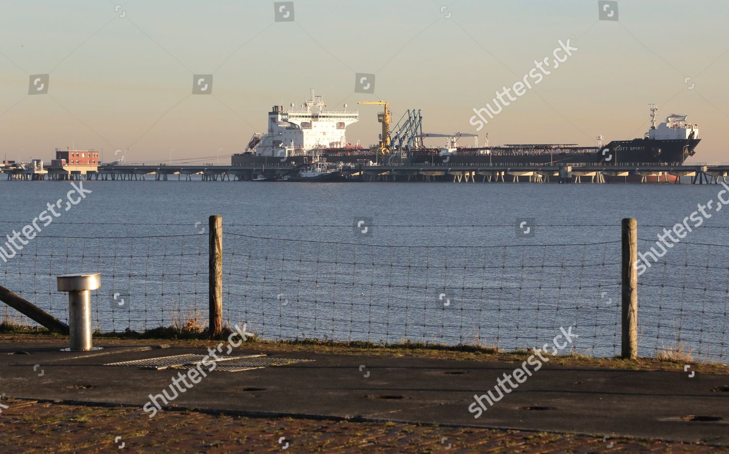 Bahamasregistered Shuttle Tanker Ship Scott Spirit Editorial Stock ...