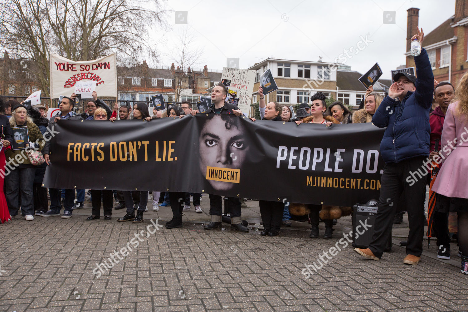 Michael Jackson Supporters Gather Outside Channel Editorial Stock Photo ...