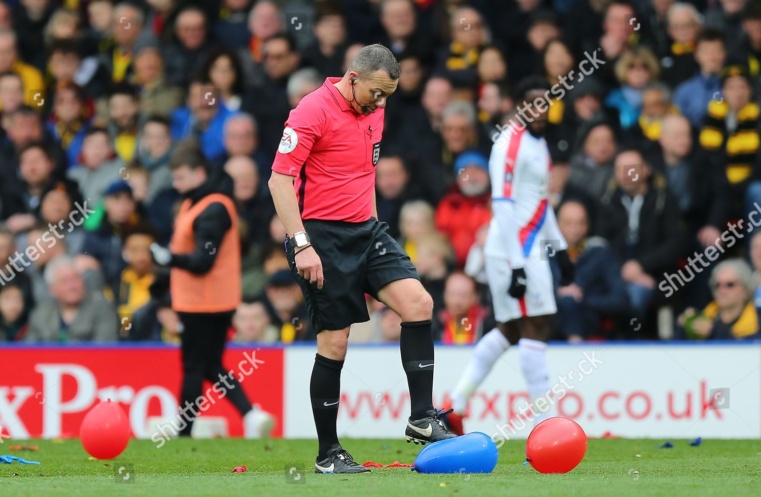Referee Kevin Friend Steps On Balloon Editorial Stock Photo - Stock ...