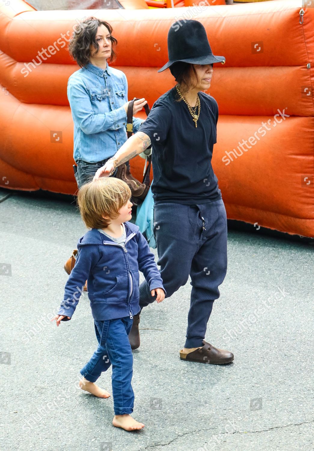 Linda Perry Sara Gilbert Son Rhodes Editorial Stock Photo - Stock Image ...