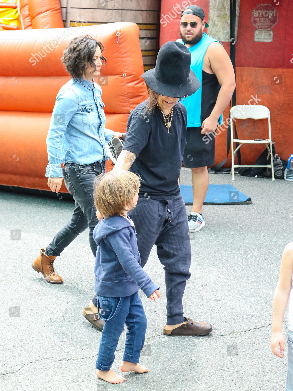Linda Perry Sara Gilbert Son Rhodes Editorial Stock Photo - Stock Image ...