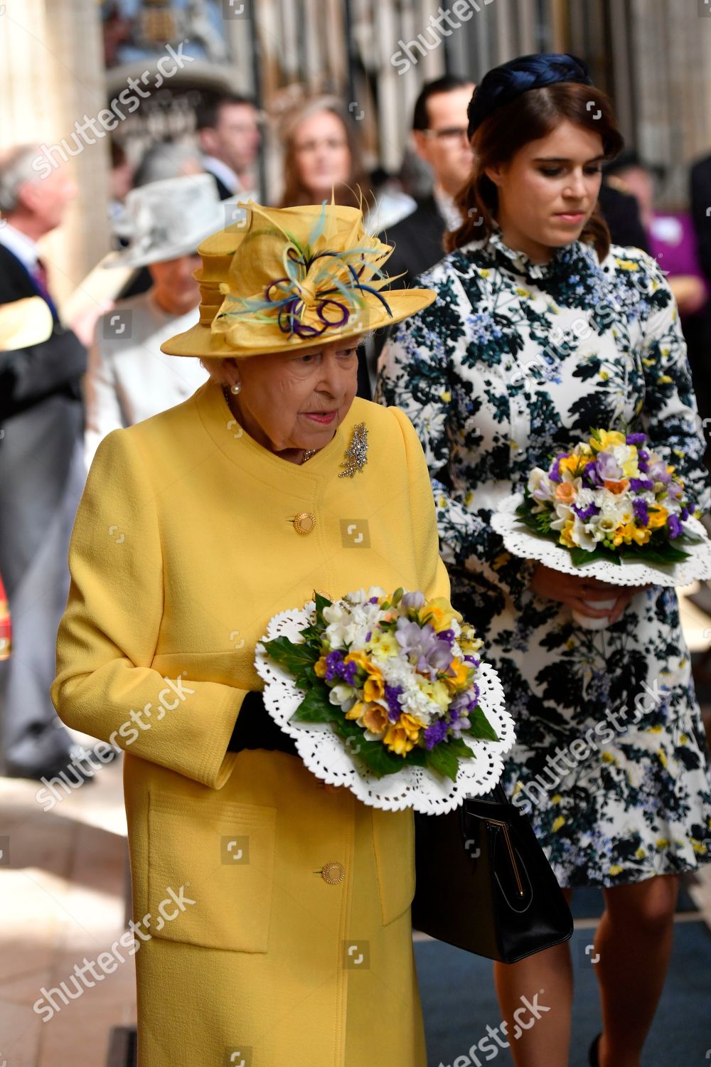Queen Elizabeth Ii Holding Her Nosegay Editorial Stock Photo - Stock ...