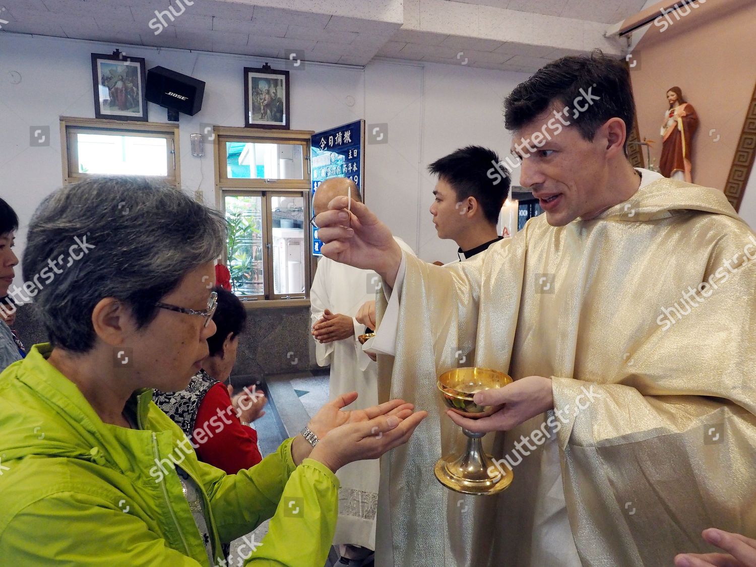 Taiwan Catholics Celebrate Easter Sunday Mass Editorial Stock Photo ...