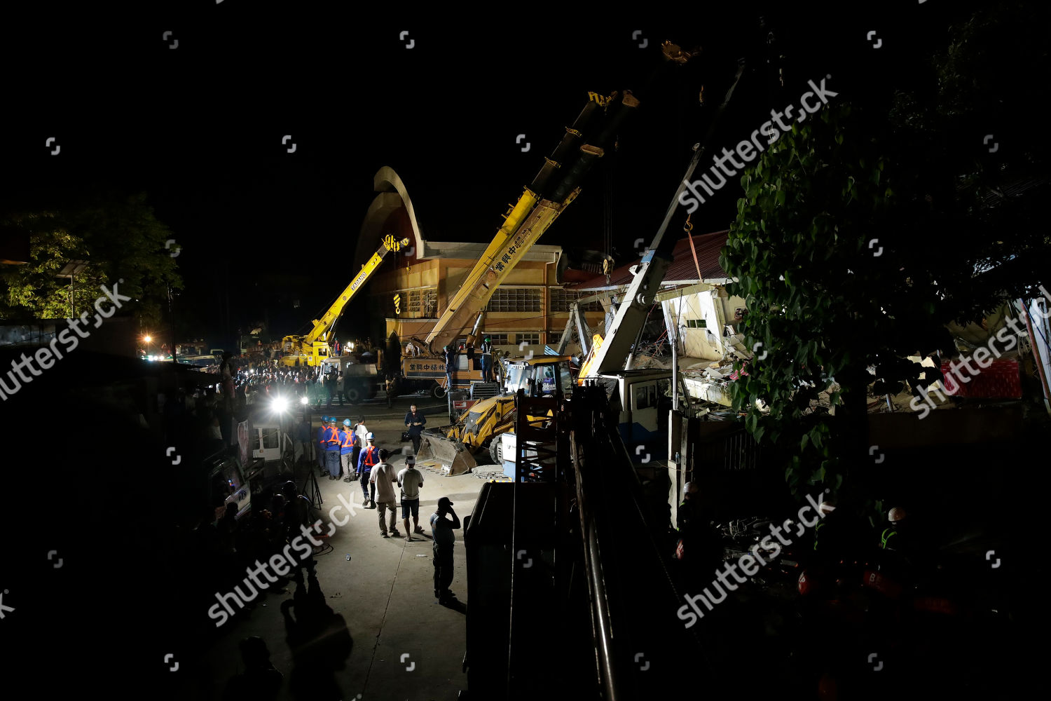 Site Damaged Commercial Building Following Earthquake Editorial Stock ...
