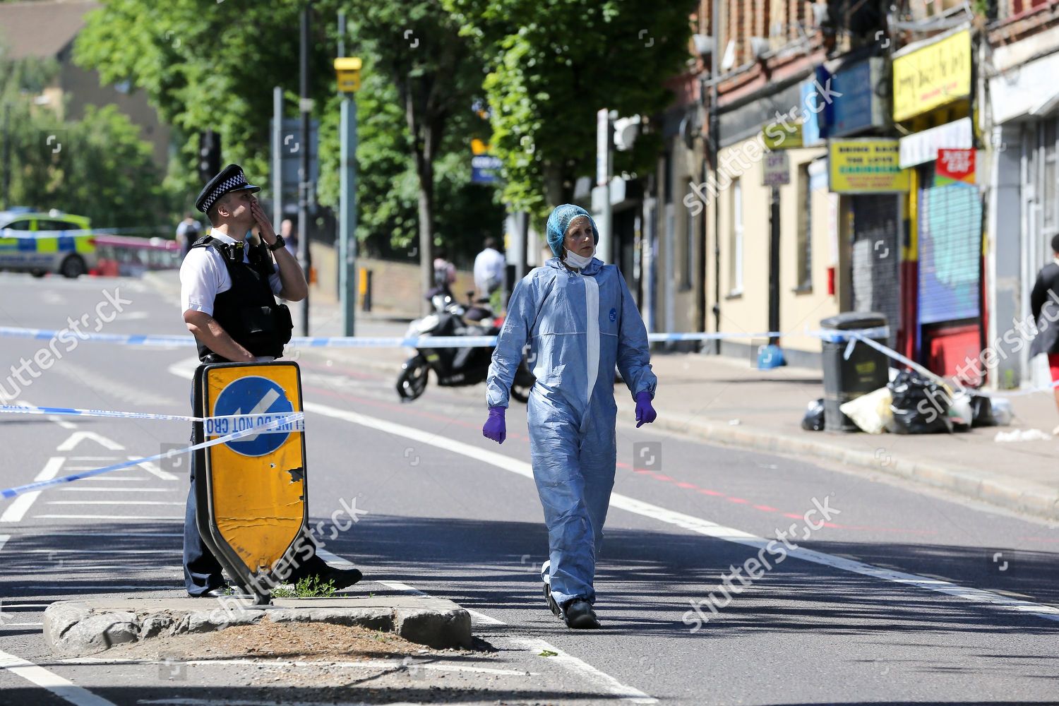 Forensic Officer Speaking Police Officer Looking Editorial Stock Photo ...
