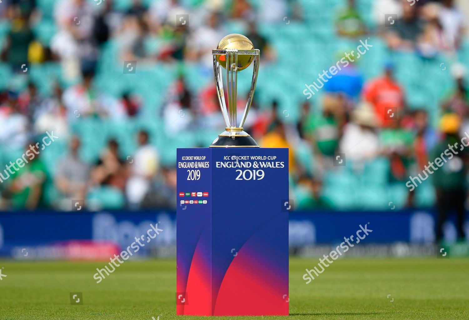 Cricket World Cup Trophy On Podium Editorial Stock Photo - Stock Image ...