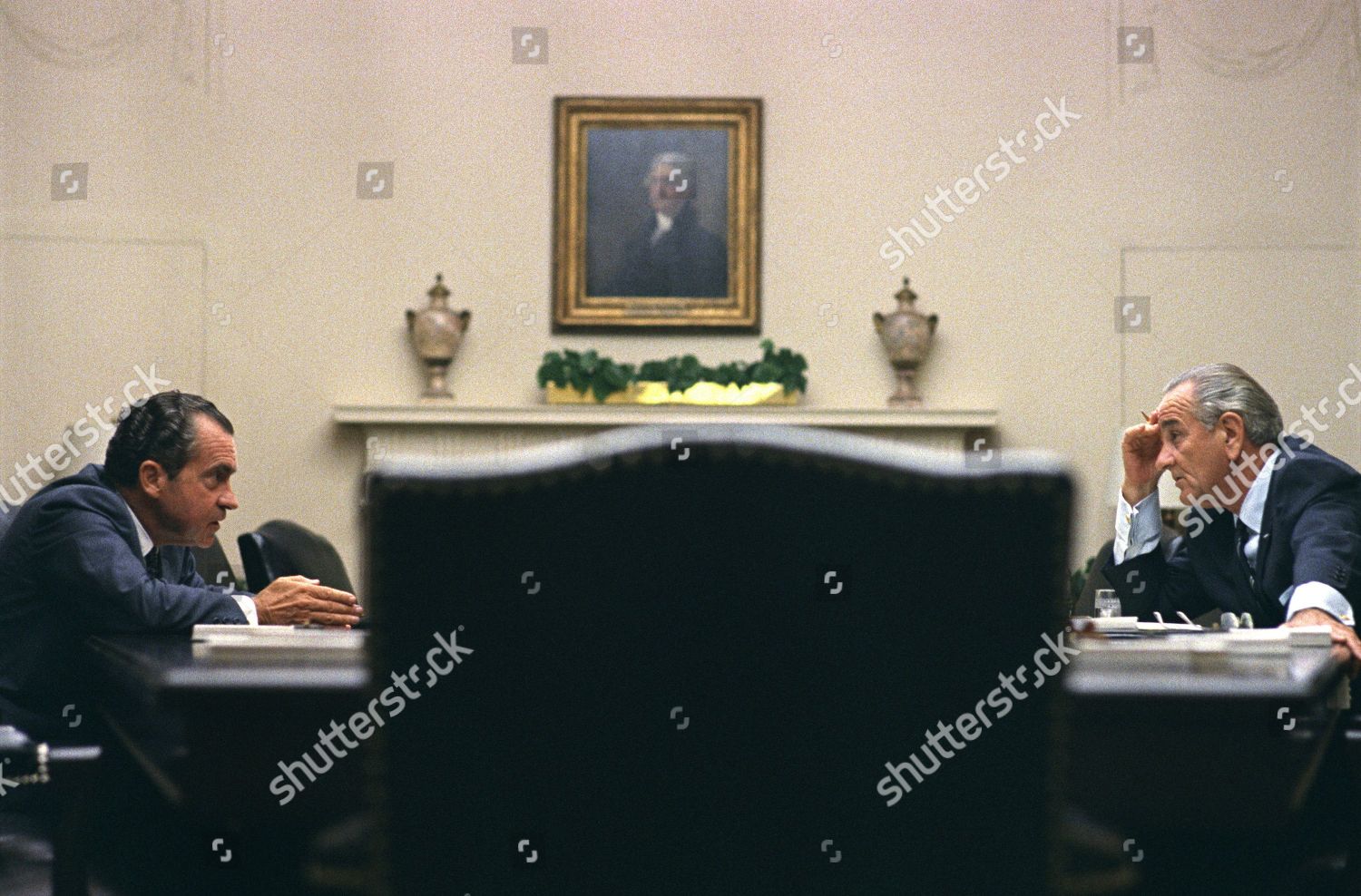 President Lyndon Johnson Meets Richard Nixon Editorial Stock Photo ...