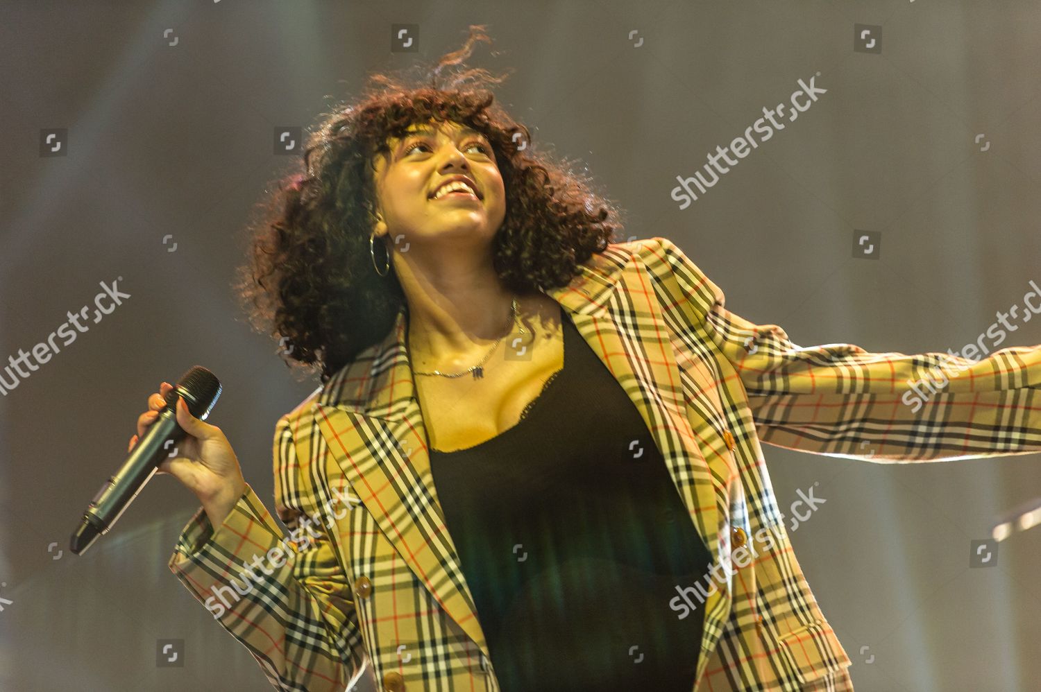 Mahalia Burkmar Performing On John Peel Editorial Stock Photo - Stock ...