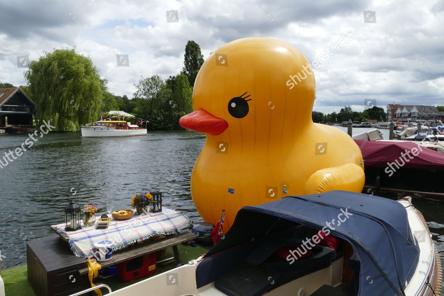 Big Ducks Adventure Onthe River Boat Editorial Stock Photo - Stock ...