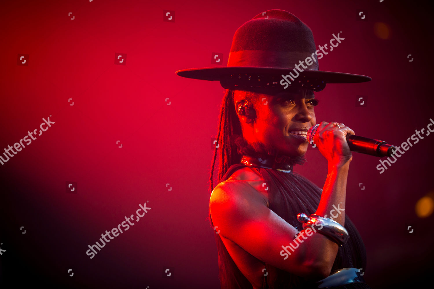 British Singer Songwriter Skye Edwards Morcheeba Editorial Stock Photo ...