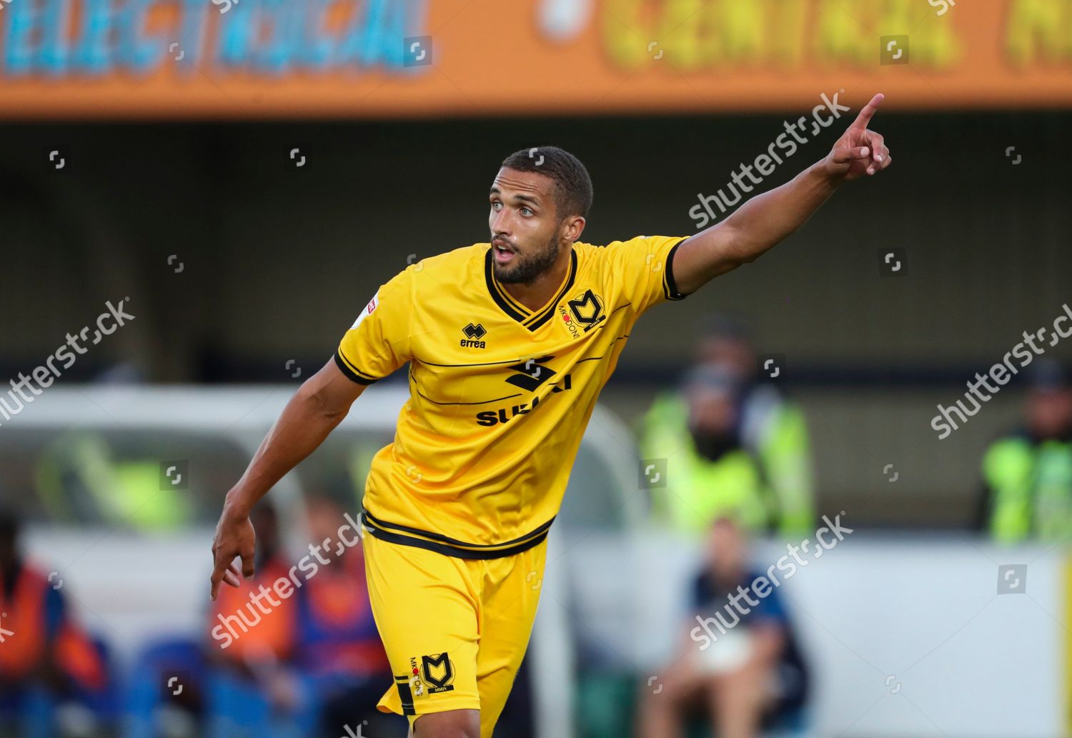 Jordan Bowery Milton Keynes Dons Signals Editorial Stock Photo - Stock ...