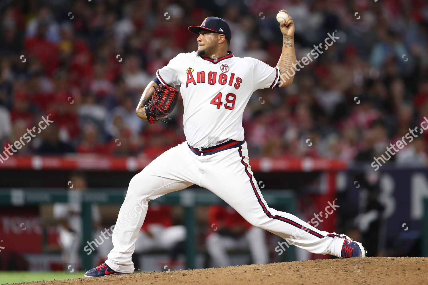 Los Angeles Angels Relief Pitcher Adalberto Editorial Stock Photo ...