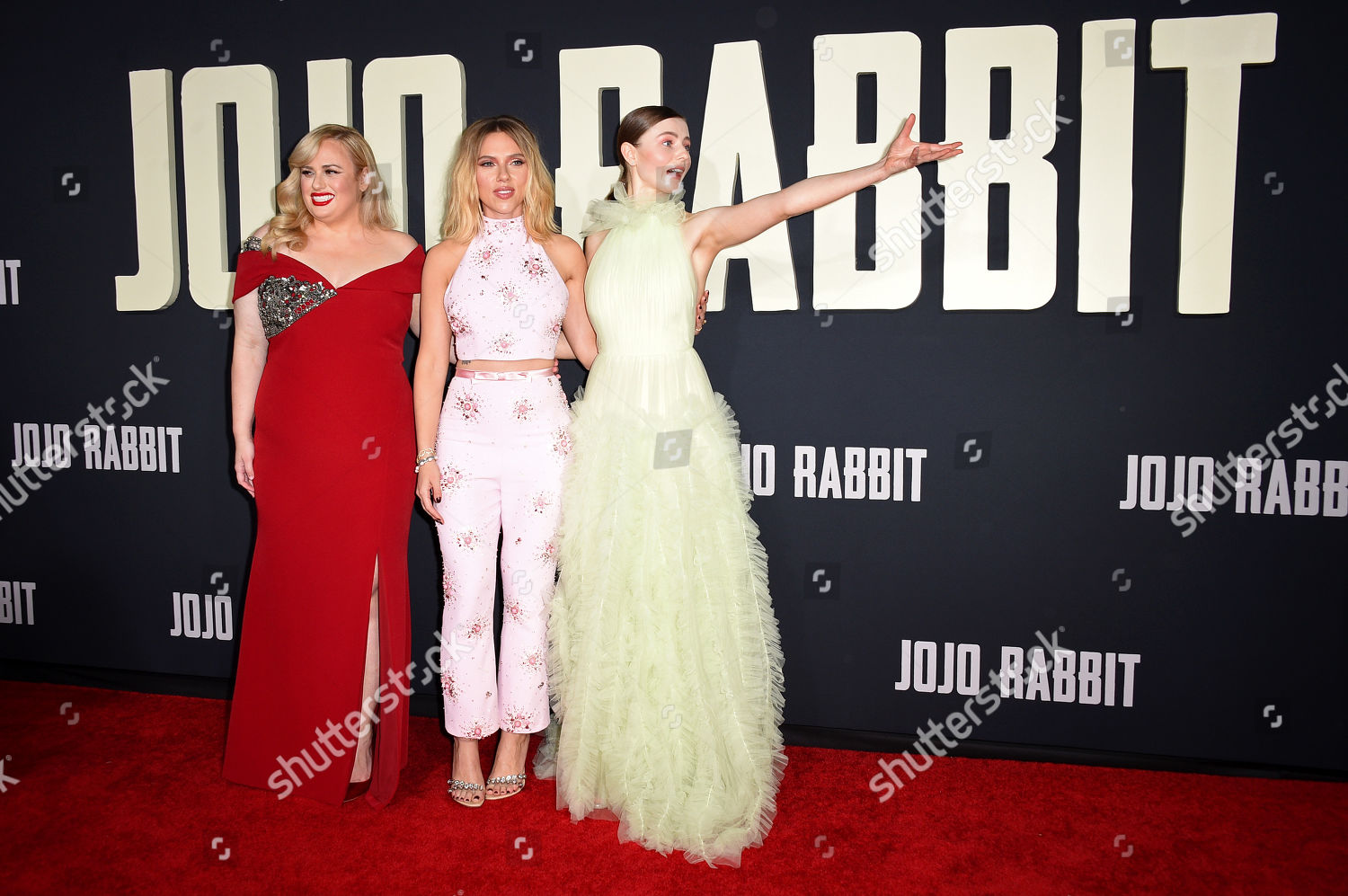 Rebel Wilson Scarlett Johansson Thomasin Mckenzie Editorial Stock Photo ...