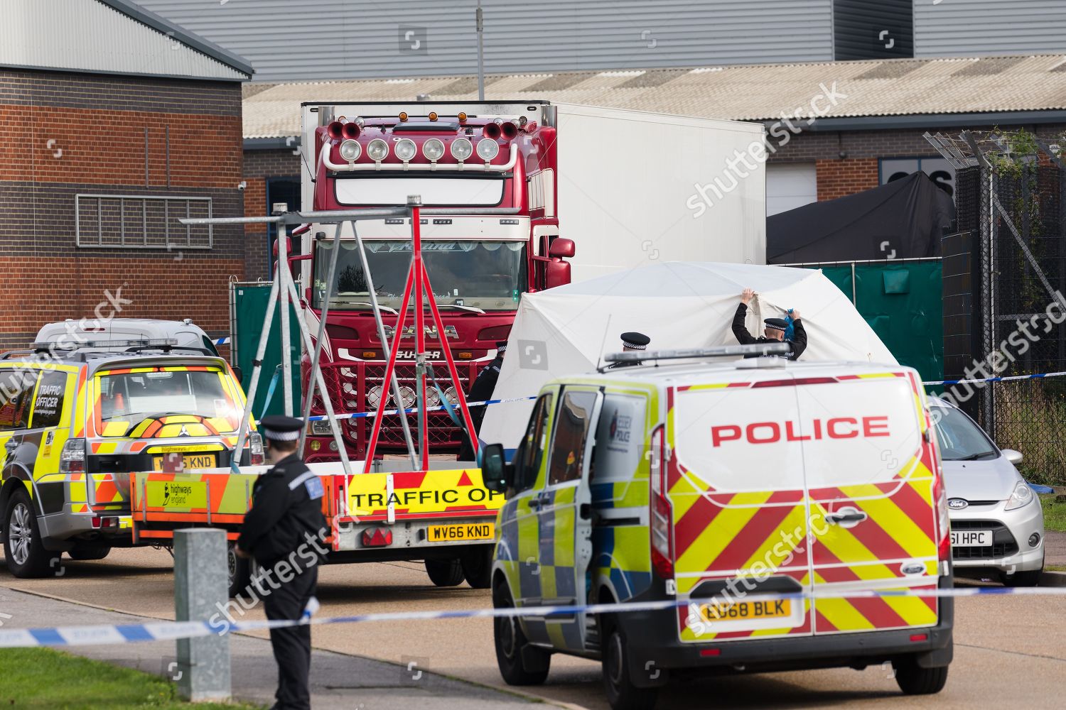 POLICE OFFICERS CORDON OFF AREA AROUND Editorial Stock Photo - Stock ...