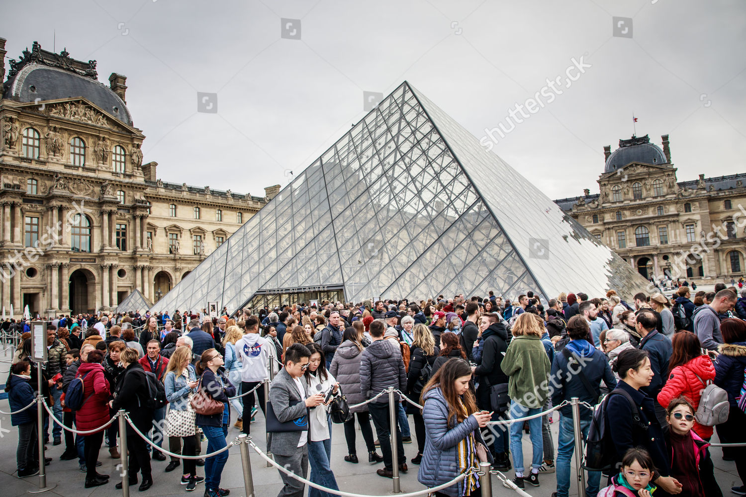 Visitors Queue Outside Louvre Museum Pyramid Editorial Stock Photo ...