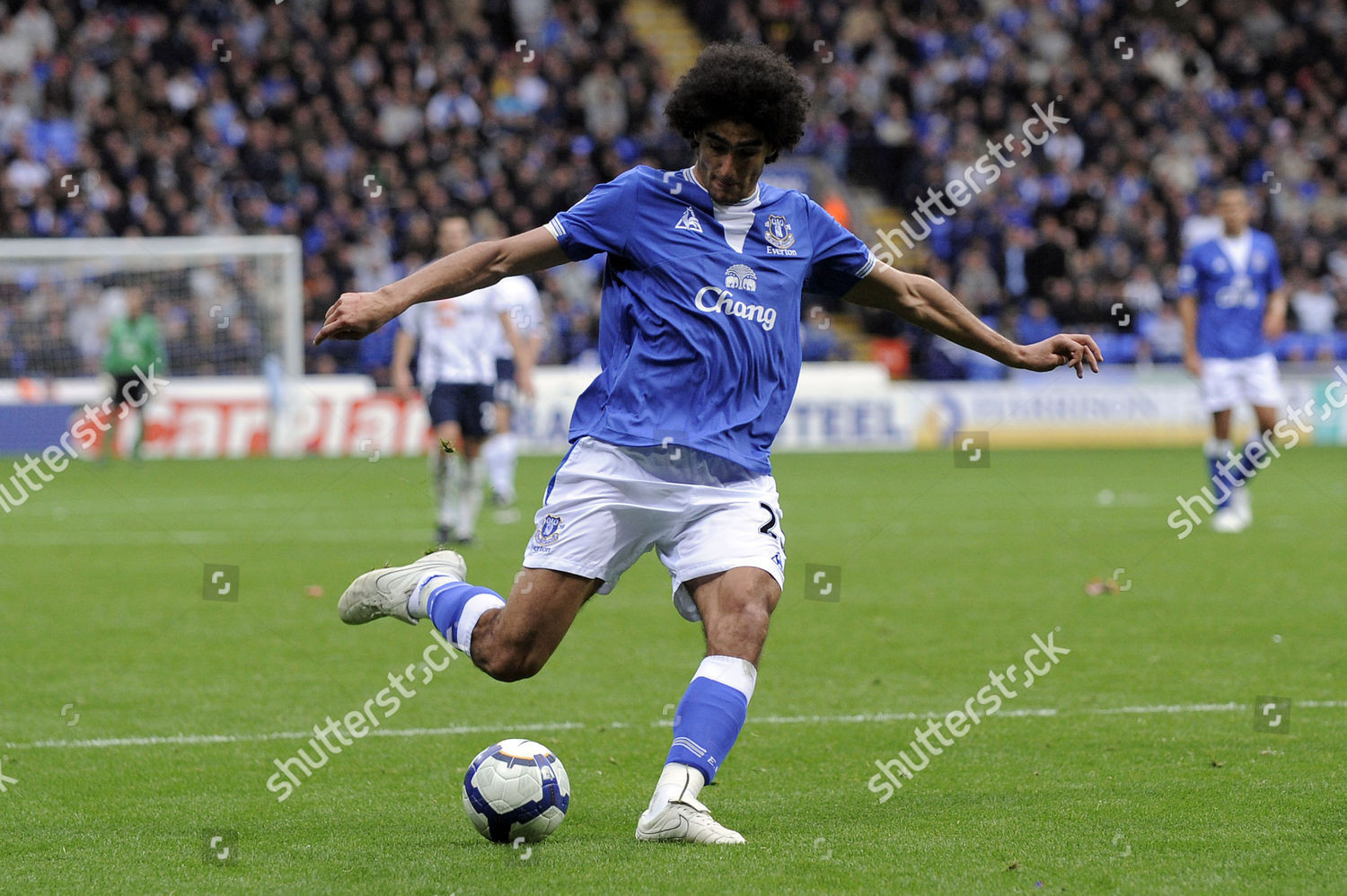 Marouane Fellaini Everton Scores Equaliser Editorial Stock Photo ...