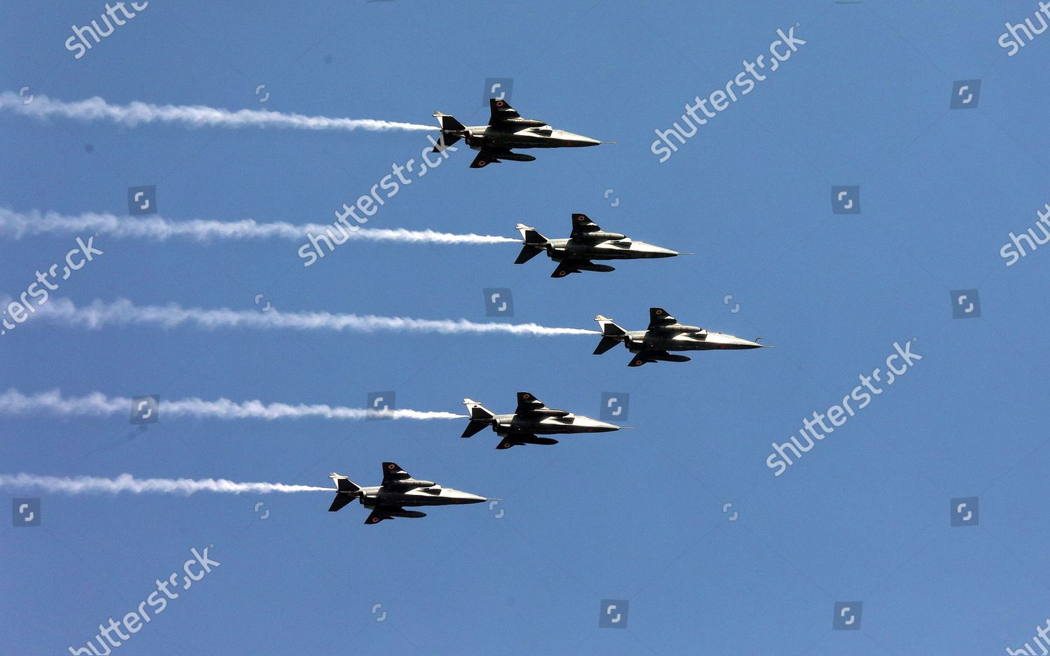 Indias Jaguar Fighter Planes Arrowhead Formation Editorial Stock Photo ...