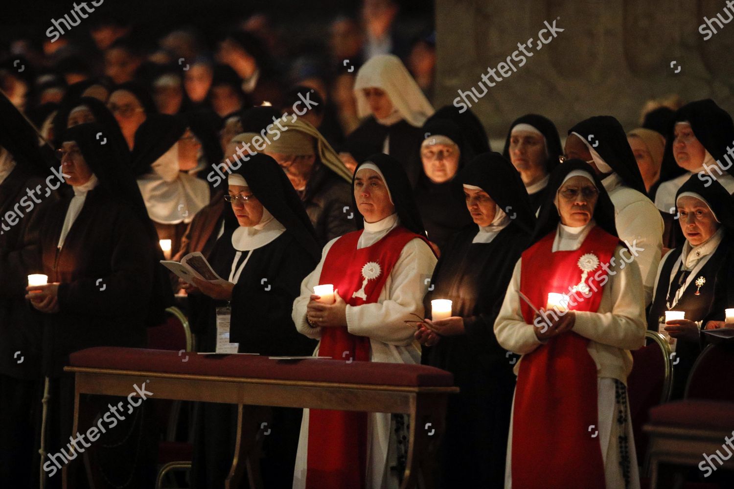 Nuns Attend Popes Francis Holy Mass Editorial Stock Photo - Stock Image ...