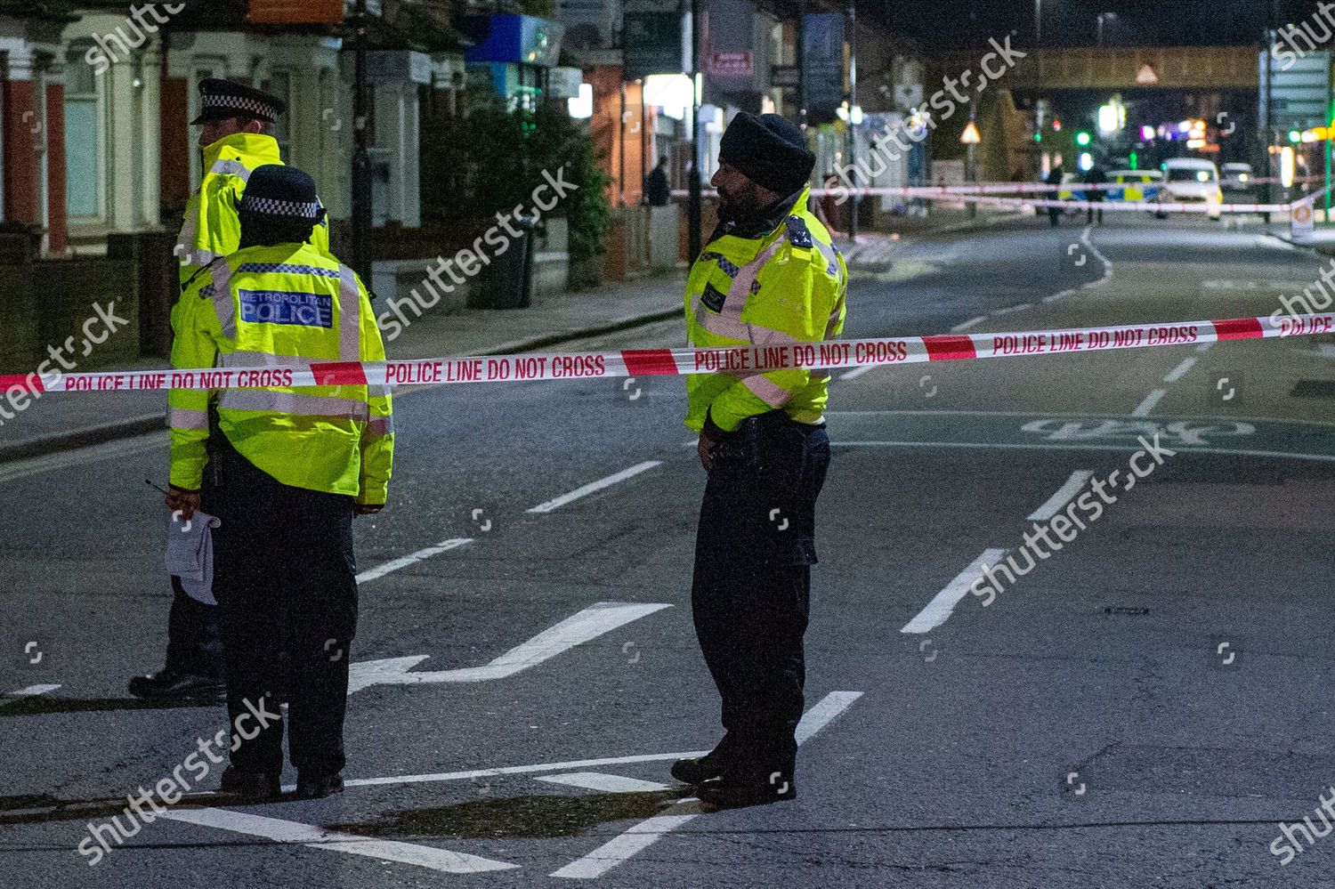 Officers Maintain Cordon After Metropolitan Police Editorial Stock ...