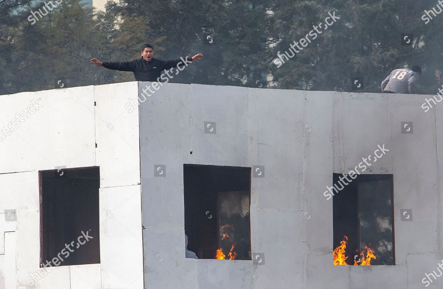 NEPALESE ARMY COMMANDOS PERFORM MOCK RESCUE Editorial Stock Photo ...