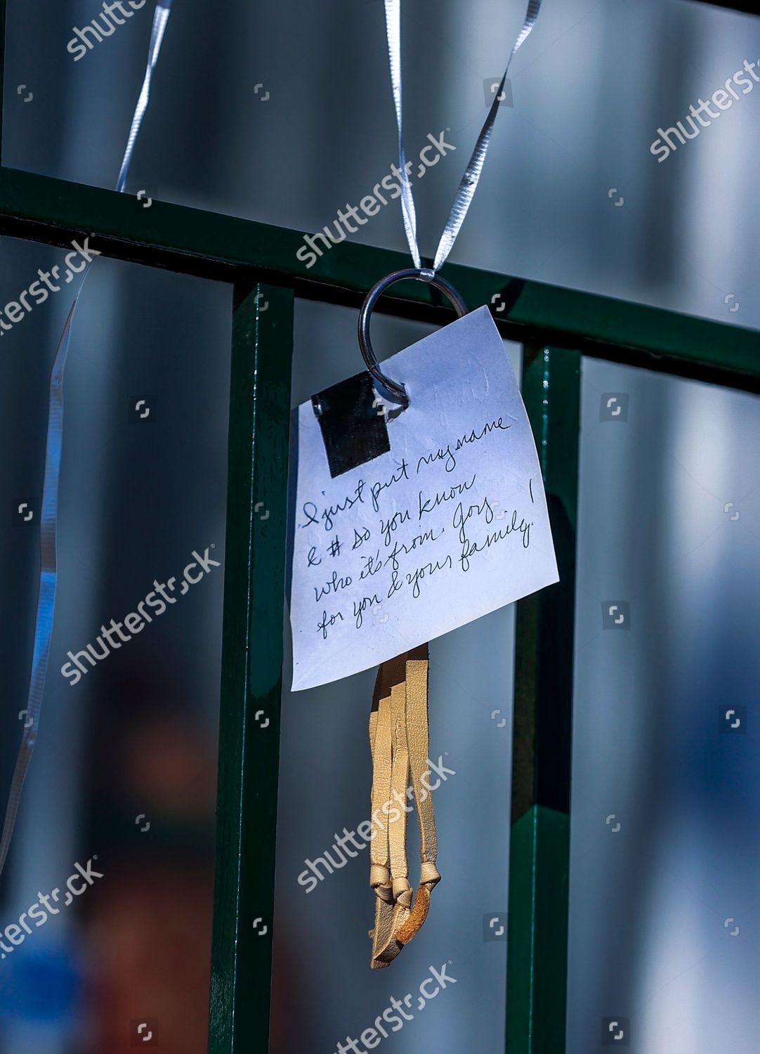 Note Family Friend Donna Barney Hands Editorial Stock Photo - Stock ...