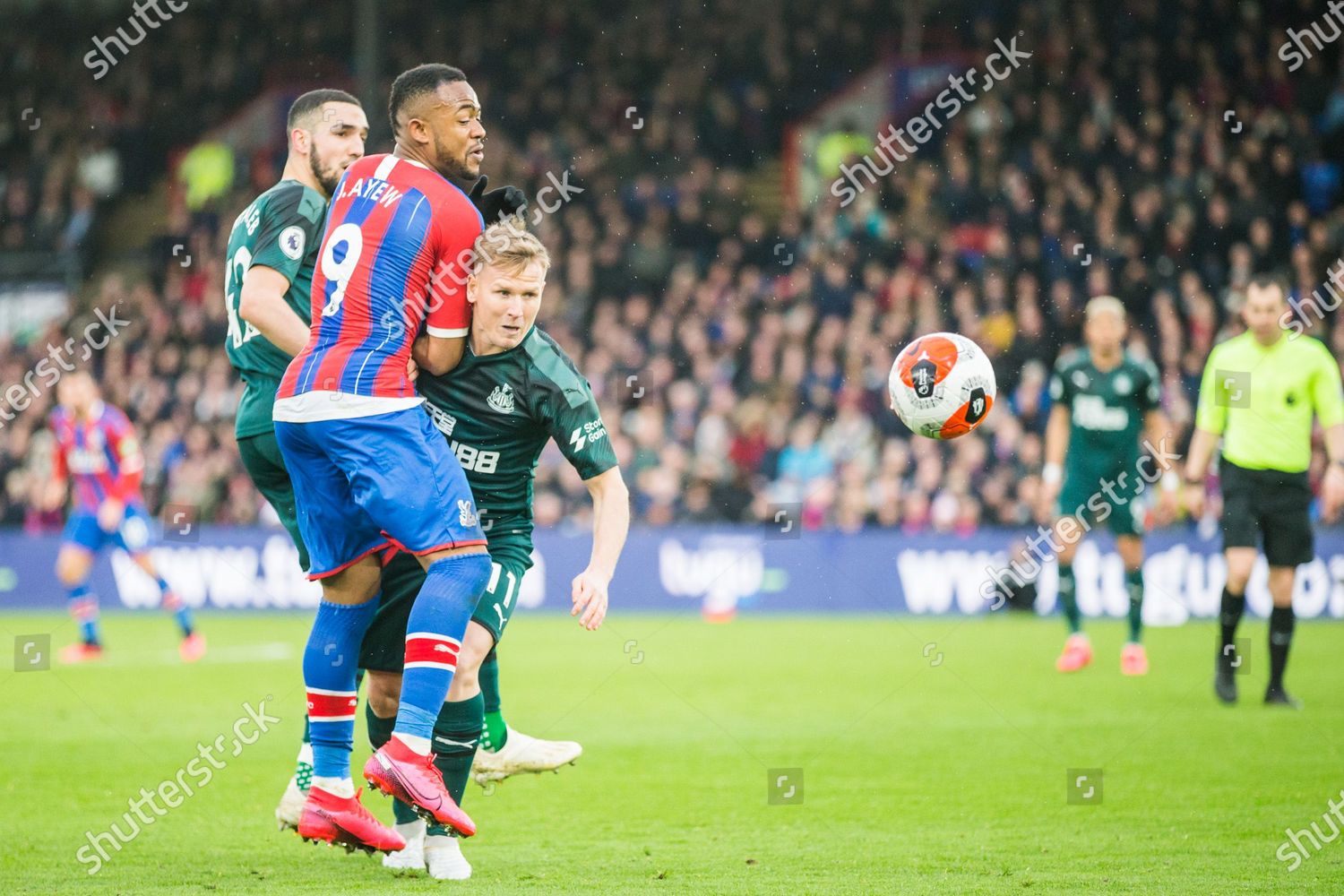 Nabil Bentaleb Newcastle United Matt Ritchie Editorial Stock Photo ...