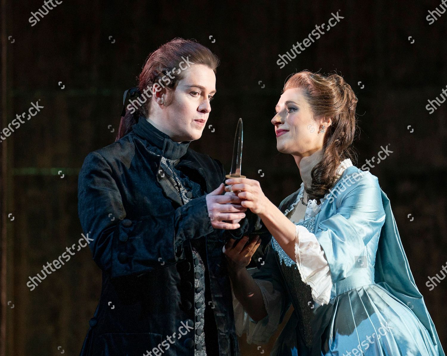 Kitty Whately Sesto Susanna Hurrell Cleopatra Editorial Stock Photo ...