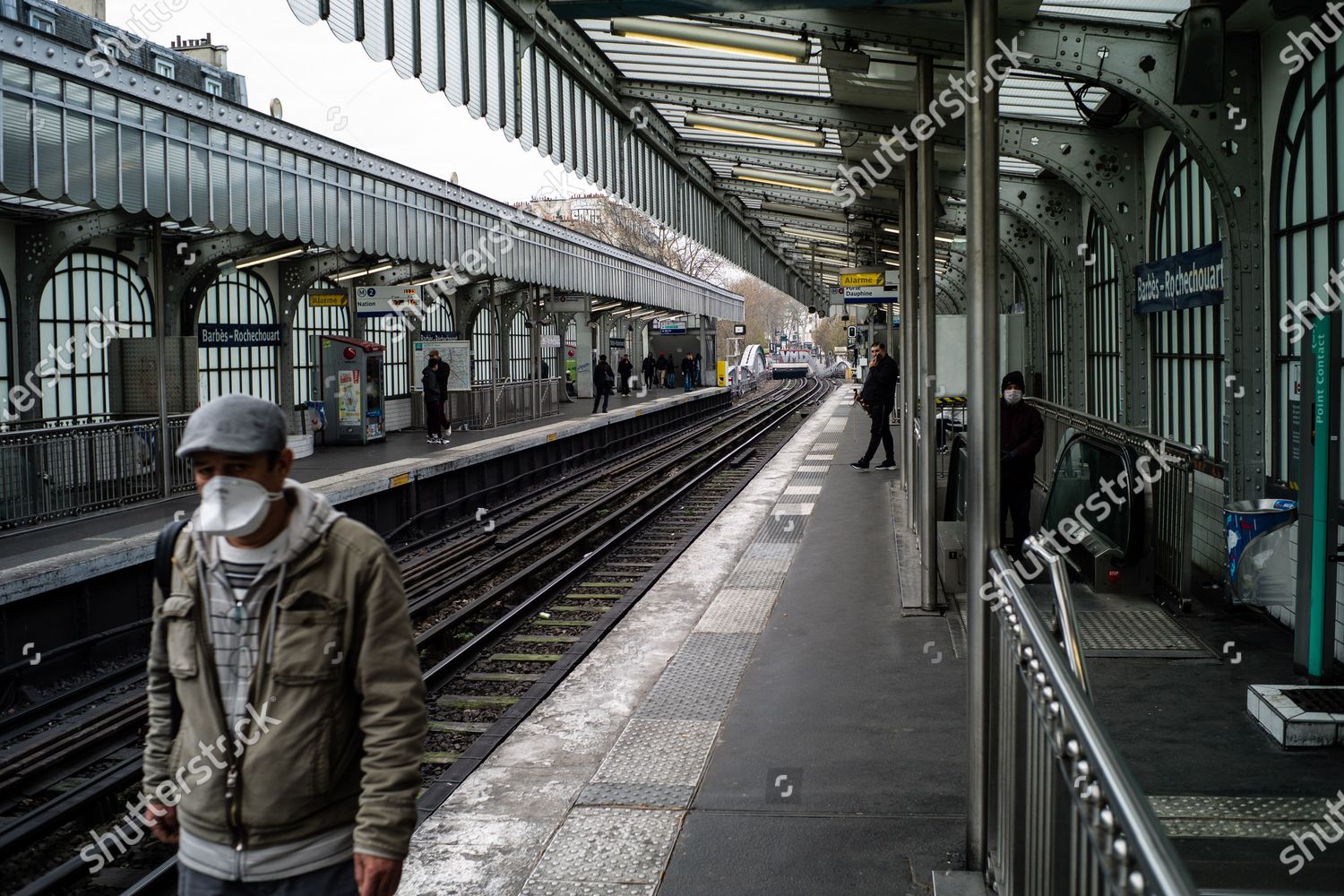 Commuters Some Wearing Face Mask Stand Editorial Stock Photo - Stock ...