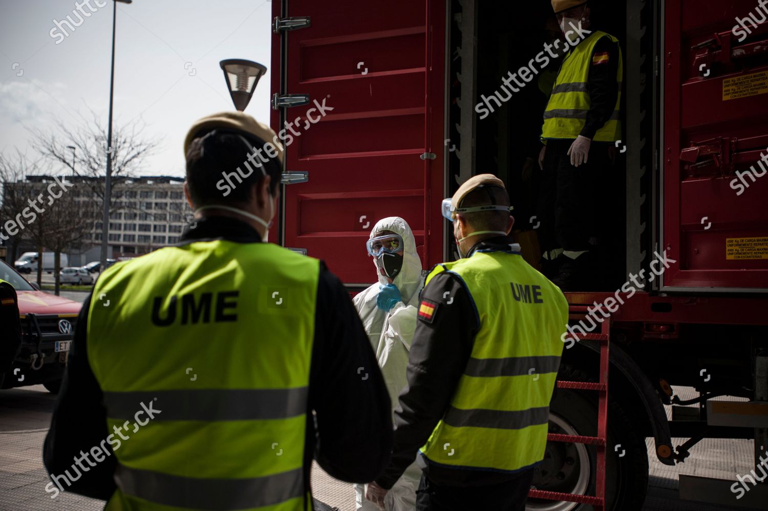 Members Spanish Military Emergency Unit Carrying Editorial Stock Photo ...