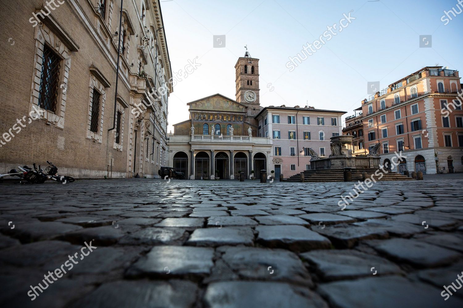 View Piazza Santa Maria Trastevere Rome Editorial Stock Photo - Stock ...