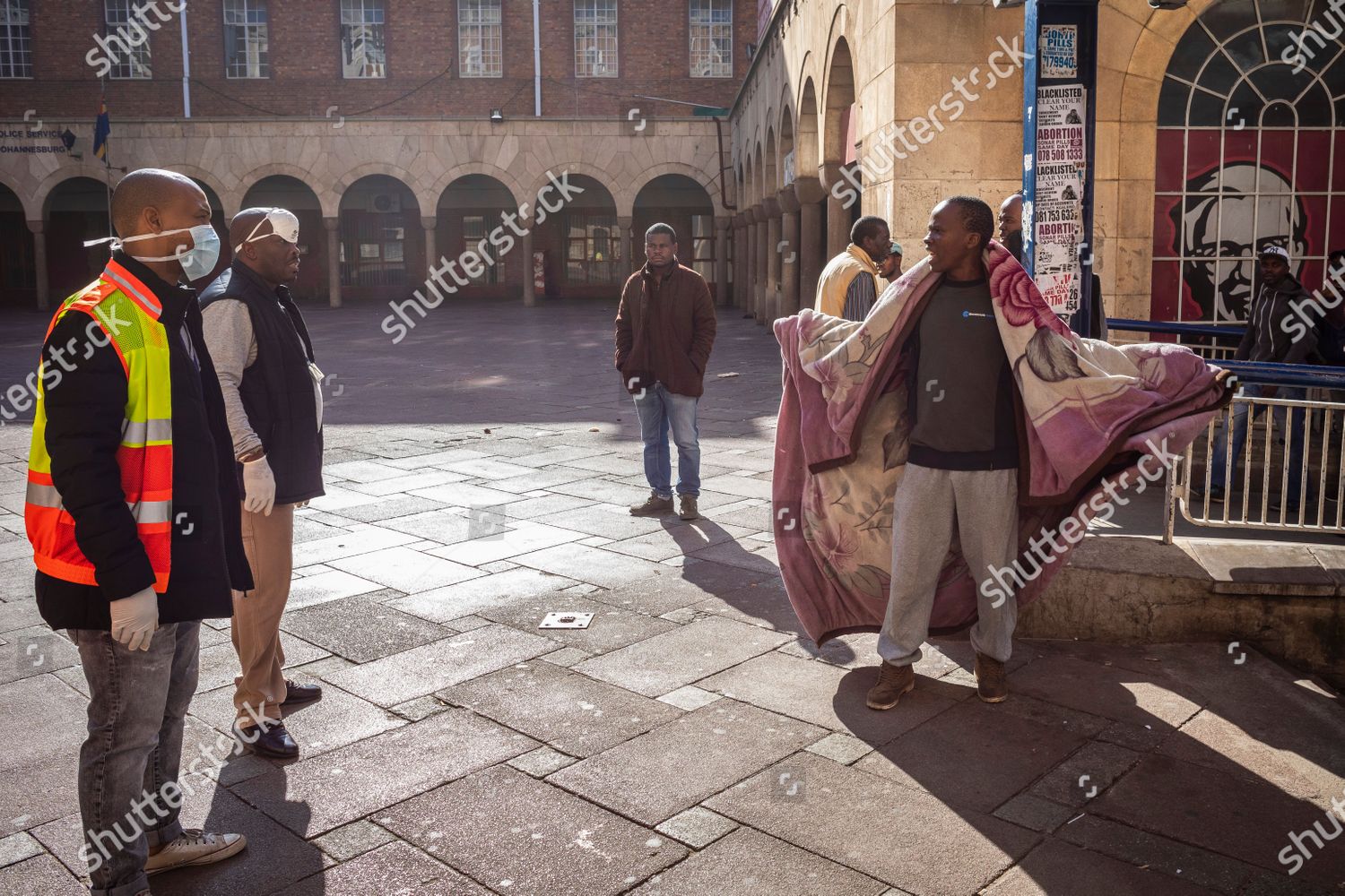 Homeless Man Confronts Security Guards Park Editorial Stock Photo ...