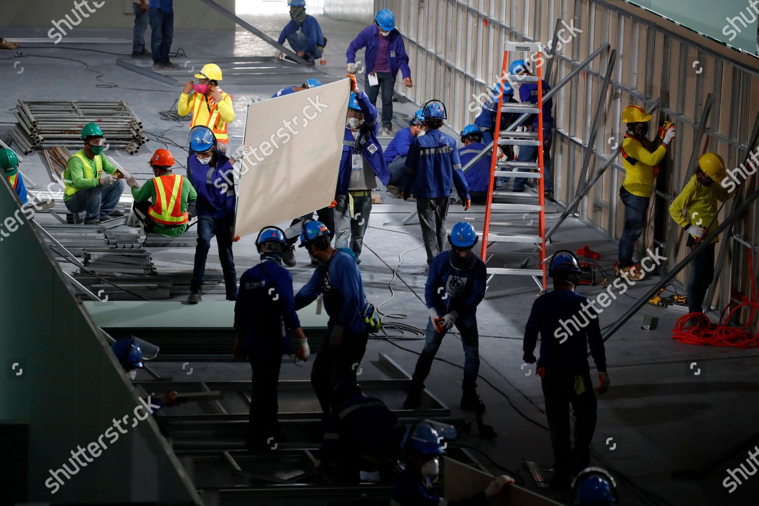 Filipino Laborers Work Inside Gymnasium Be Editorial Stock Photo ...