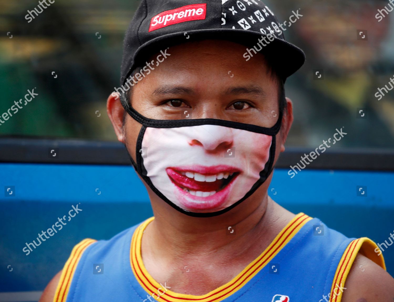 Filipino Villager Wearing Mask Seen Outside Editorial Stock Photo ...
