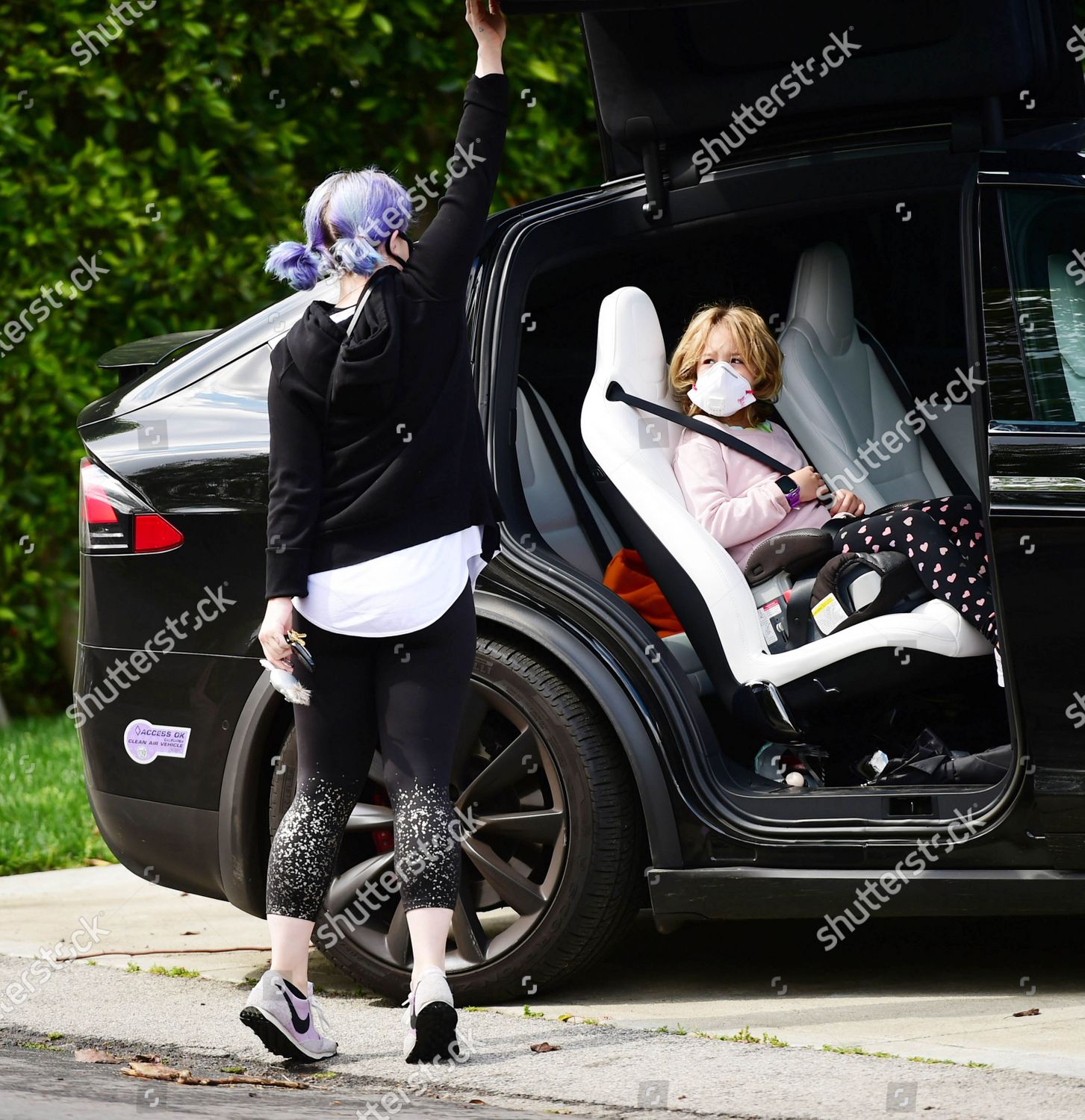 Kelly Osbourne Wears Face Mask Out Editorial Stock Photo - Stock Image ...