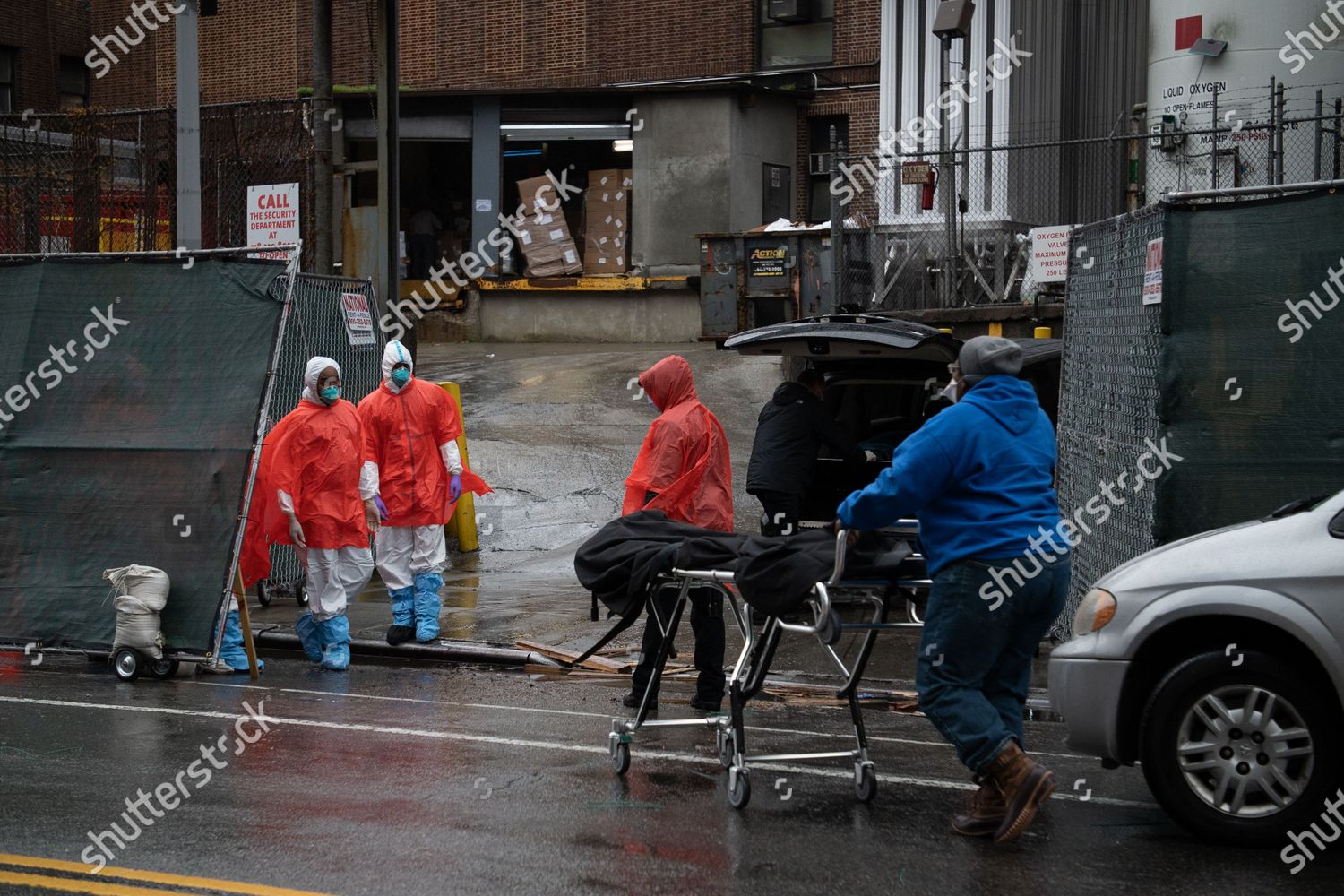 Hospital Workers Help Funeral Home Worker Editorial Stock Photo - Stock ...