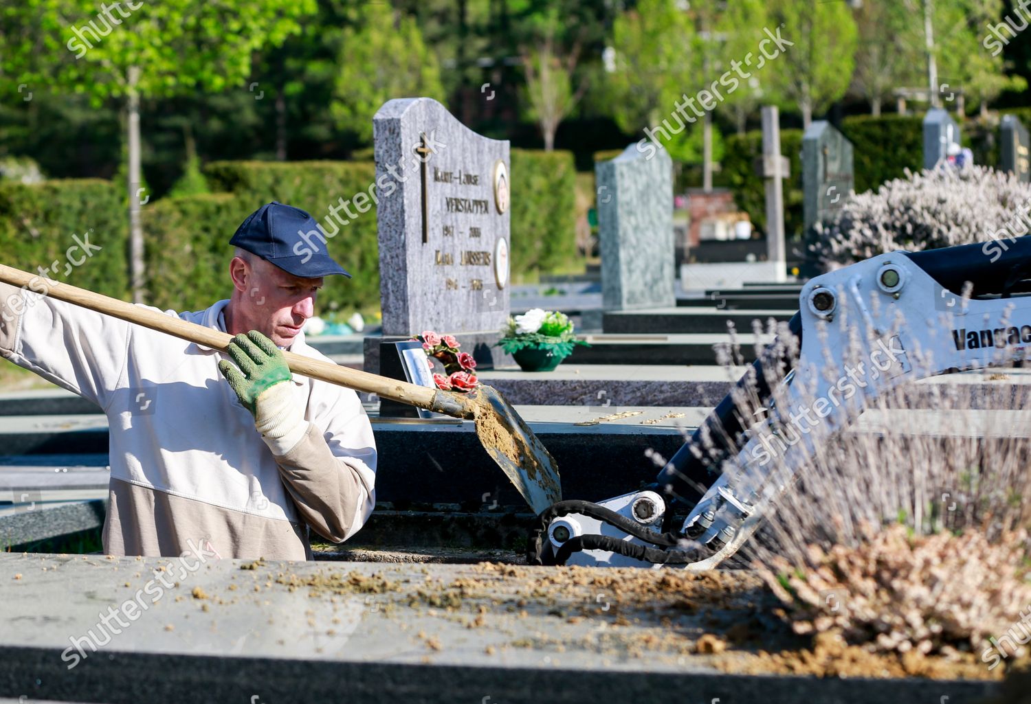 Gravedigger Digging Grave Deceased Before Burial Editorial Stock Photo ...