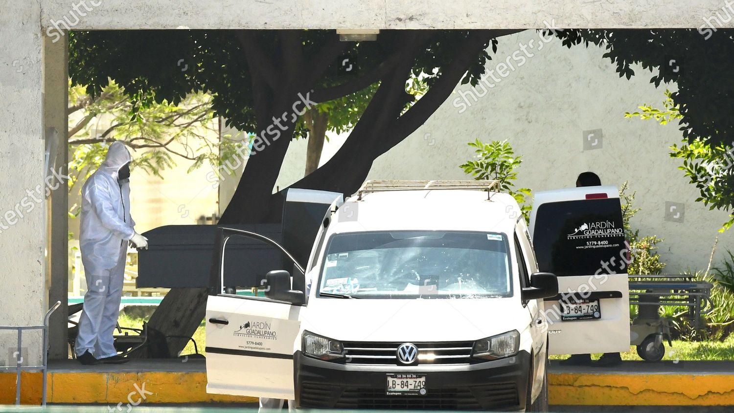 Funeral Employees Remove Body Patient Who Editorial Stock Photo - Stock ...