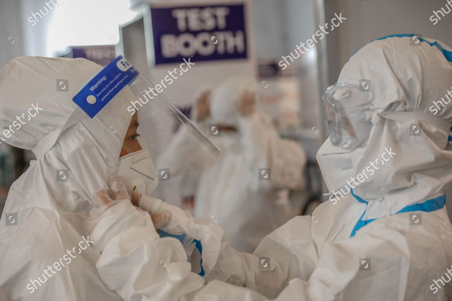 Healthcare Workers Philippine Coast Guard Adjust Editorial Stock Photo ...