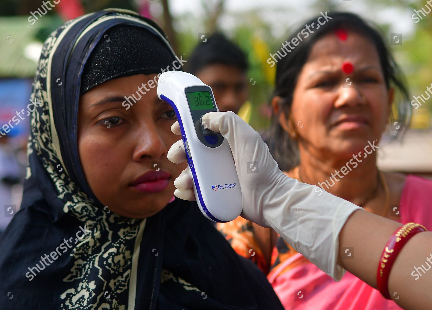 Doctors Health Workers Checking Body Temperature Editorial Stock Photo ...