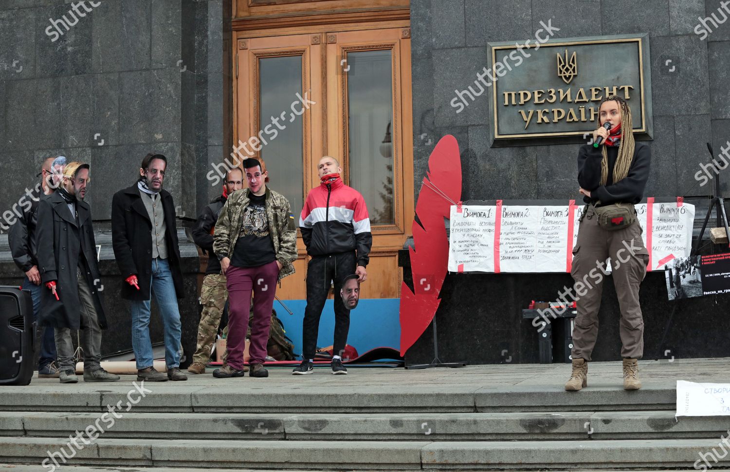 Volunteer Yaryna Chornohuz R Delivers Speech Editorial Stock Photo ...