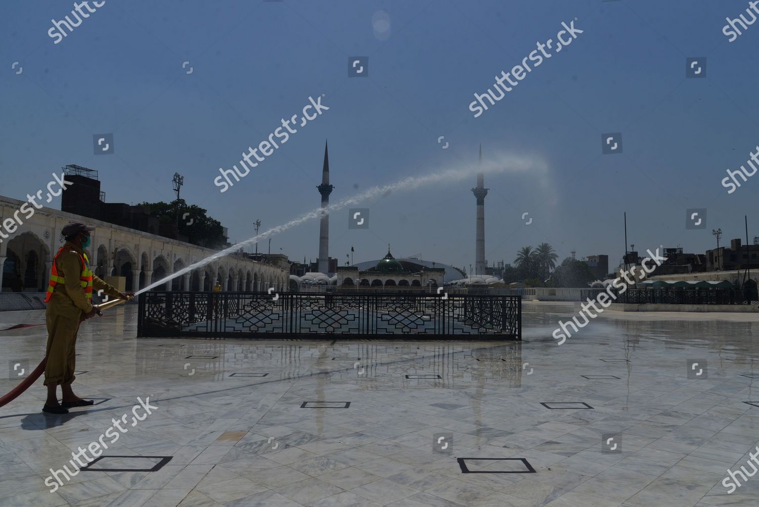Pakistani Metropolitan Corporation Lahore Mcl Personnel Editorial Stock ...
