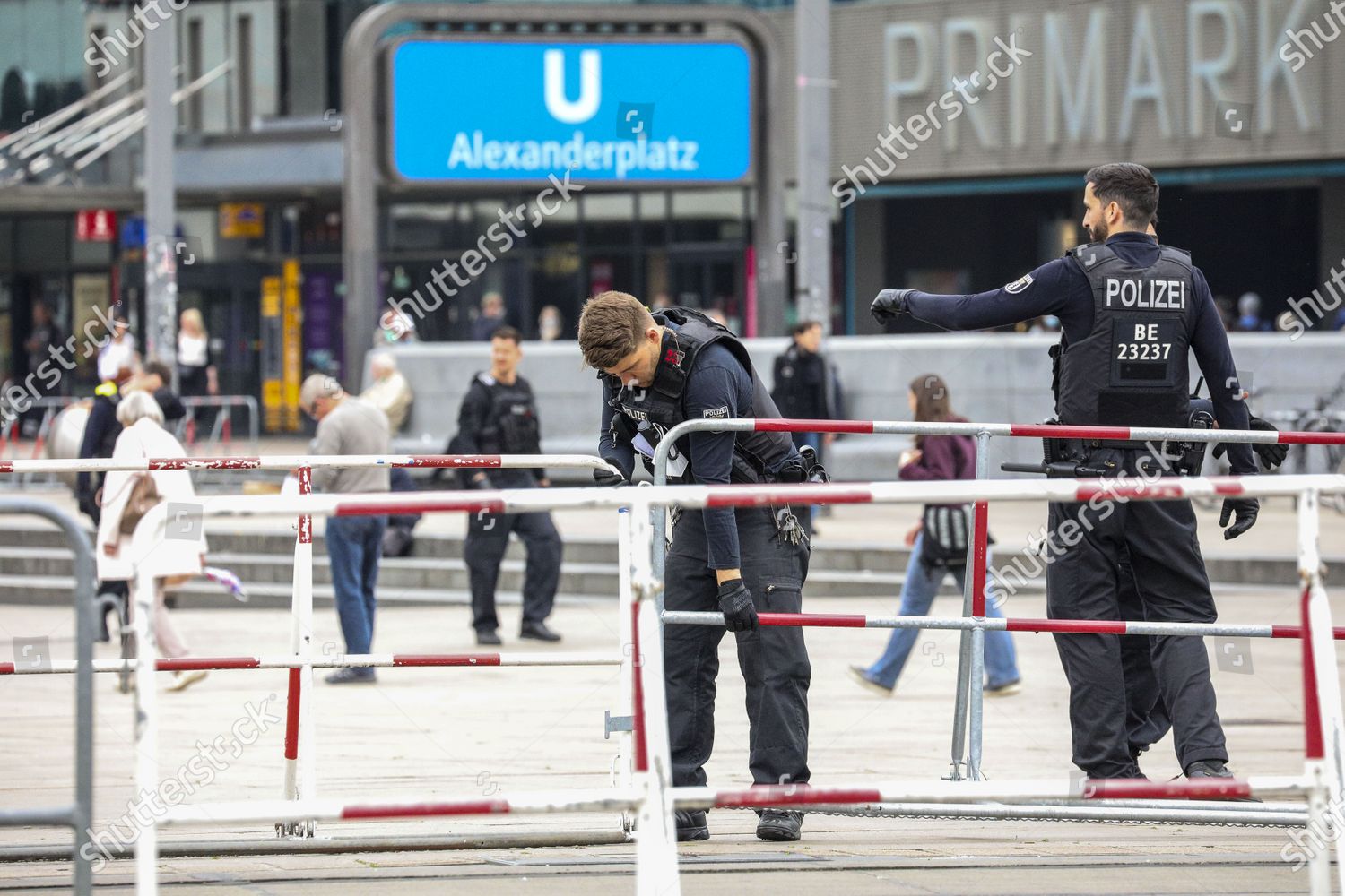 German Police Officers Set Barriers Alexanderplatz Editorial Stock ...