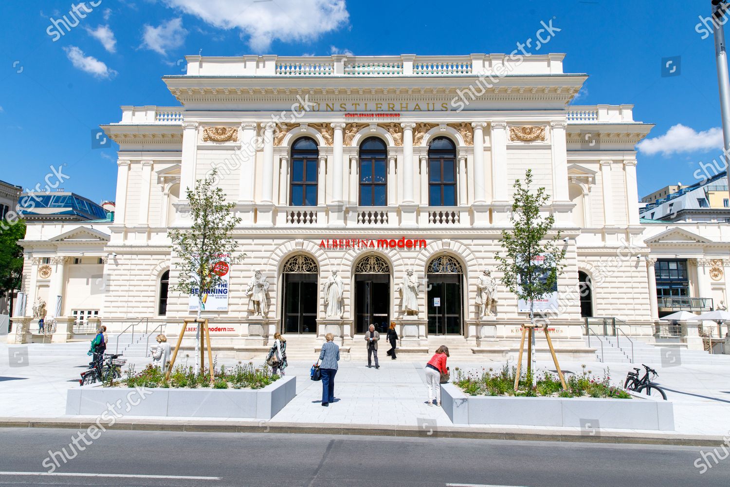 GENERAL VIEW ALBERTINA MODERN MUSEUM VIENNA Editorial Stock Photo ...