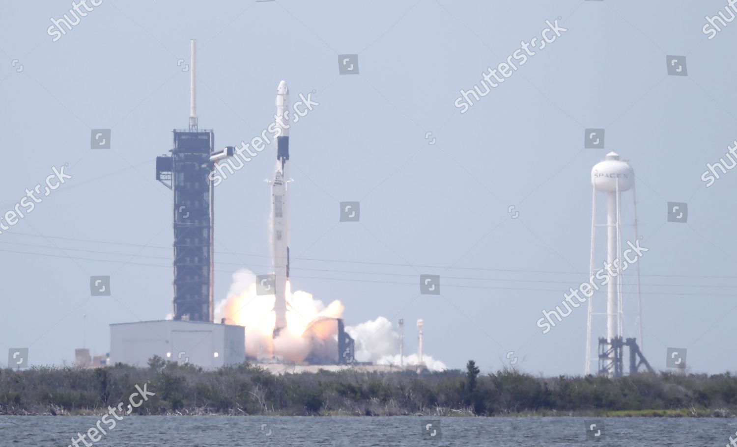 MANNED SPACEX FALCON 9 CREW DRAGON Editorial Stock Photo - Stock Image ...