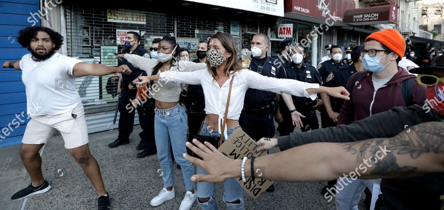 Peaceful Protesters Lock Arms Surround Police Editorial Stock Photo ...